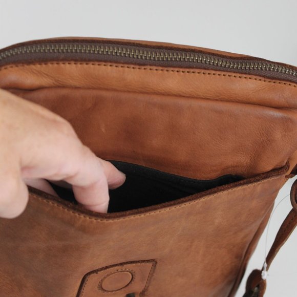 Harbour 2nd | Bags | Nwt Harbour 2nd Leather Crossbody Shoulder ...